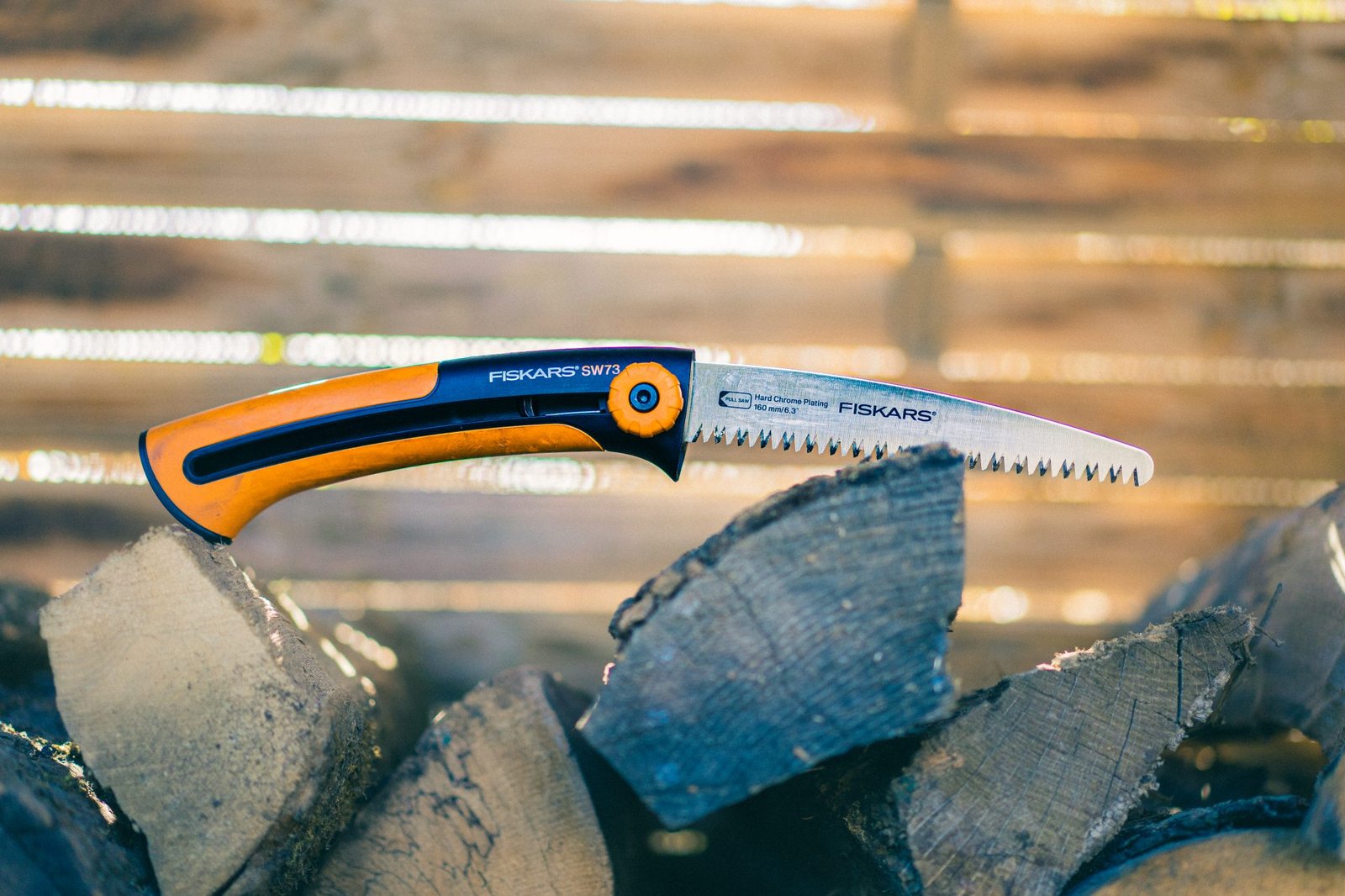 Présentation Scie pliante Fiskars SW73 - Randonne avec ton chien